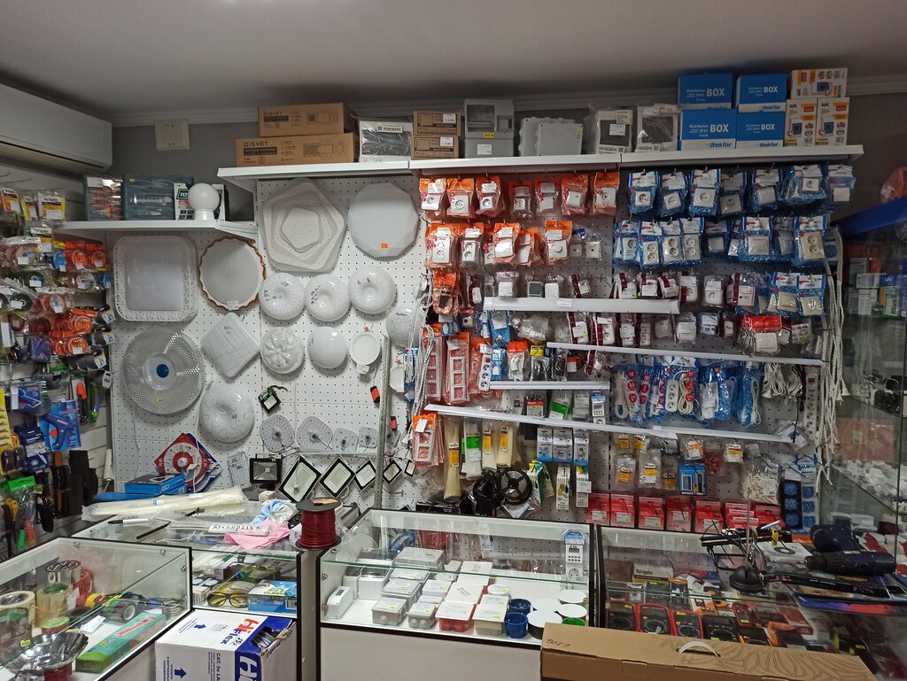 Elektrik ve elektrikli ürün mağazası U Andreya, Krasny Sulin, foto