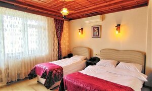 Saruhan Hotel (İstanbul, Fatih, Küçük Ayasofya Mah., Cinci Meydanı Sok., 30), otel  İstanbul'dan