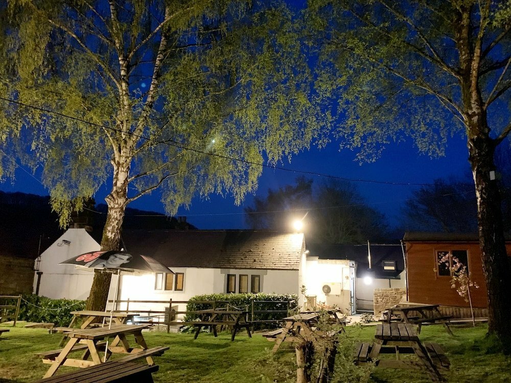 Otel The Moon Inn at Stoney Middleton, İngiltere, foto