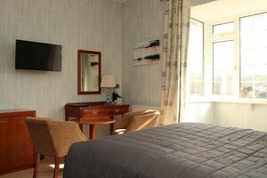 Old Kings Arms Hotel (Wales, Pembrokeshire, Pembroke, Main Street), otel
