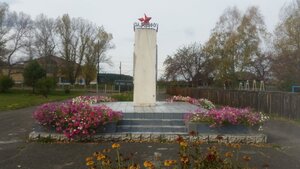 Воинам-односельчанам, павшим в Великой Отечественной войне (Krasnoyarsk Territory, Shushenskiy District, Kaptyrevskiy selsovet, selo Shunery), anıt, heykel  Krasnoyarski krayından
