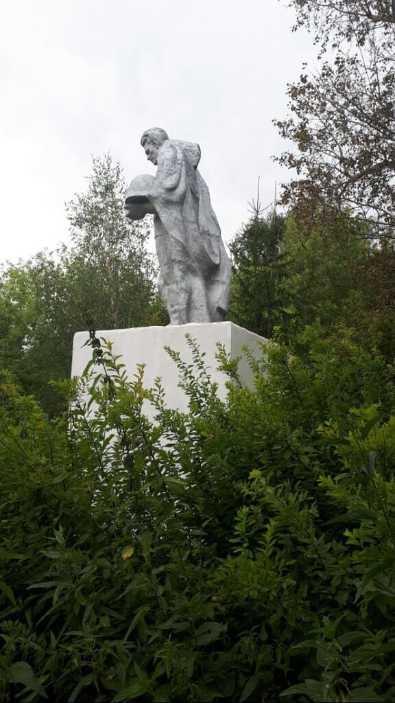 Anıt, heykel Памятник, Riazanskaya oblastı, foto