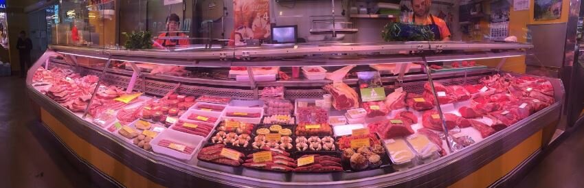 Toptan et ürünleri Carnisseria Virgili, Katalonya, foto