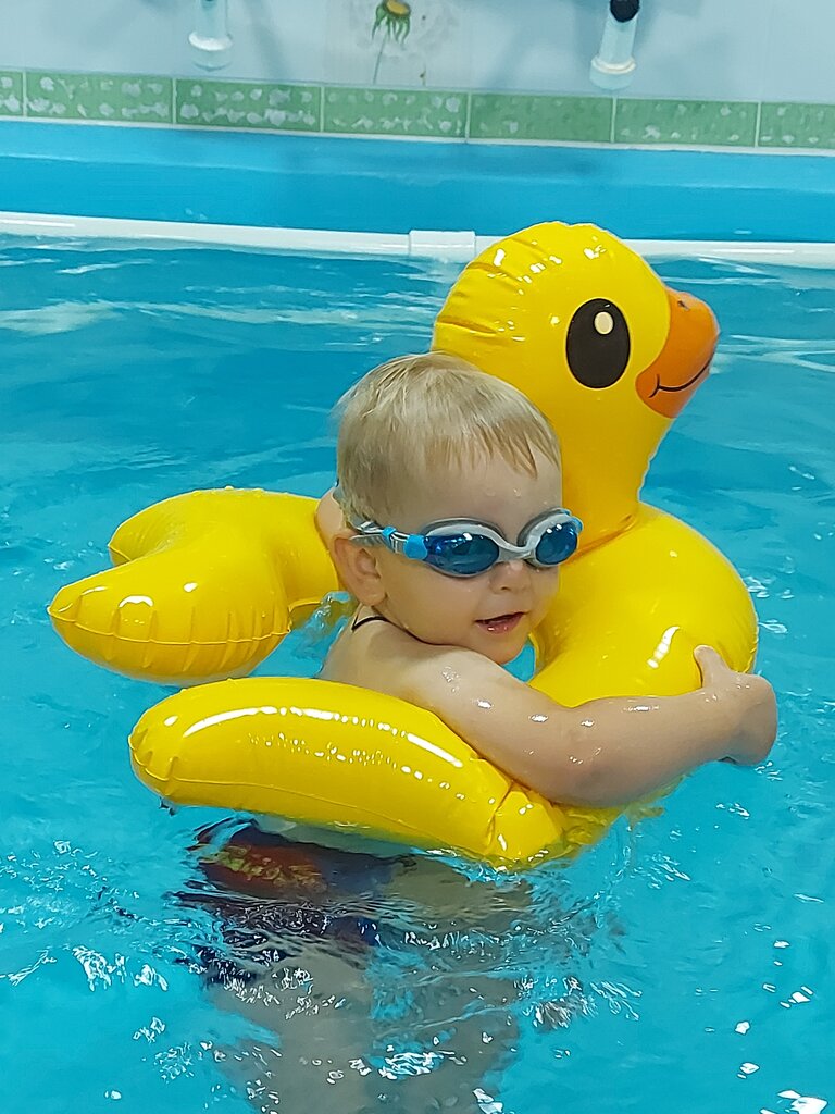 Yüzme havuzları Амурчик, Omsk, foto