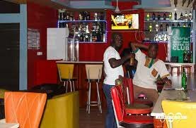 Bar Kq, Dünya, foto