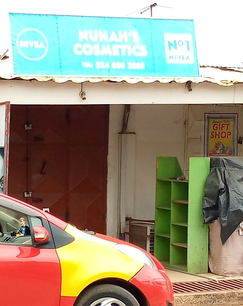 Kozmetik ve parfümeri mağazaları Nunahs cosmetic, Dünya, foto