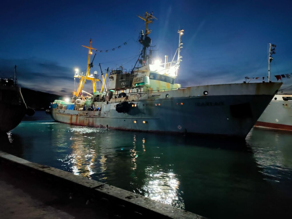 Balık çiftçiliği ve toptancıları РК Приморец, Primoriye, foto