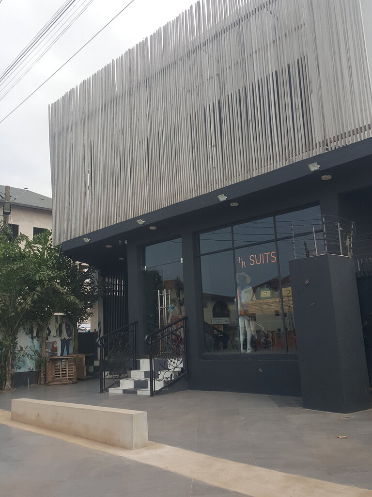 Giyim mağazası E. R Suits, Dünya, foto