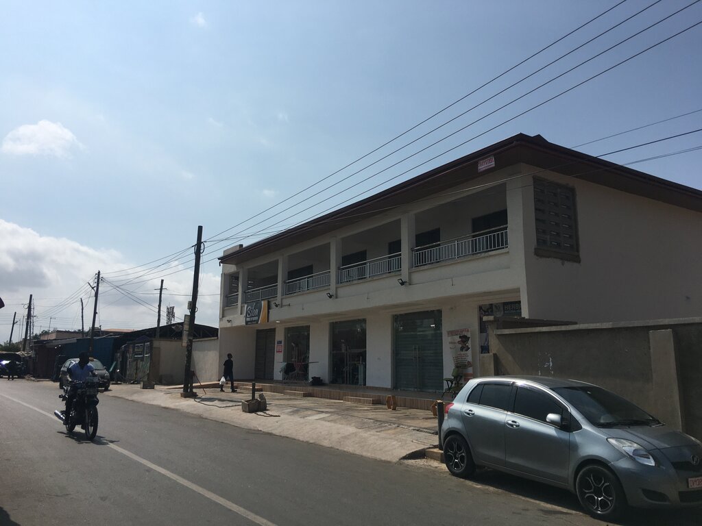 Manikür-pedikür Nail and make up studio, Akra, foto