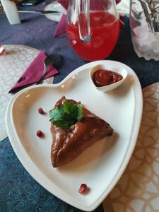 Алтын (ulitsa Kolesova No:2), kafe  Miass'tan