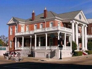 The Guest House Historic Mansion (Mississippi, Adams County, Natchez), otel  Natchez'dan