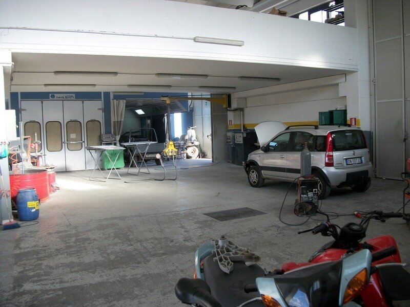 Oto kiralama Pit Stop Scanu Noleggio Auto e Gommista, Sardunya, foto