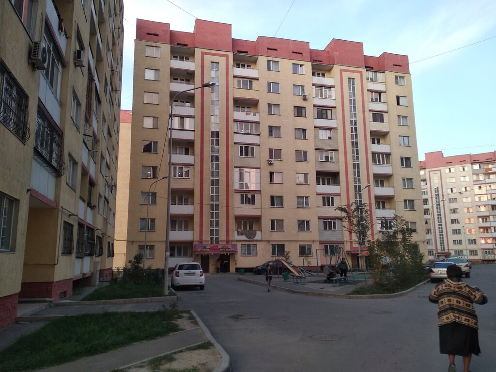 Market Aisaule, Almatı, foto