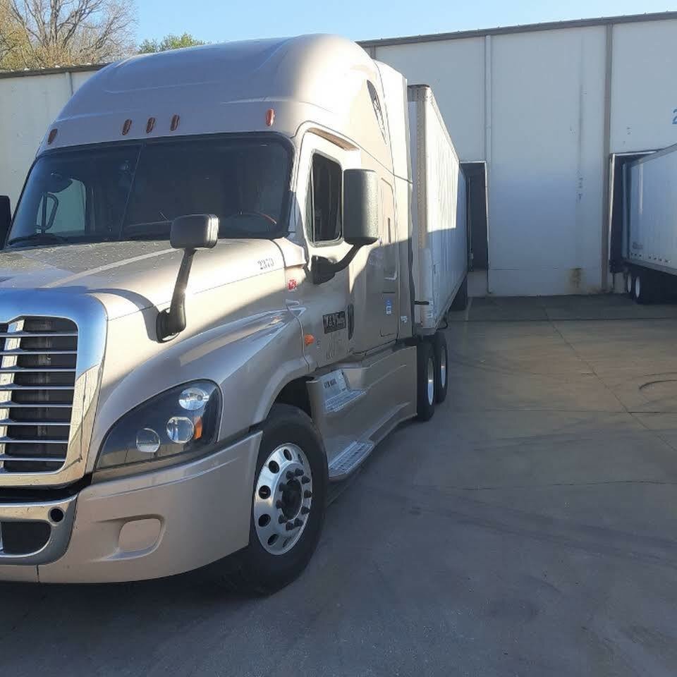 i̇ş ve işçi bulma kurumları M and H Trucking LLC, Tennessee Eyaleti, foto