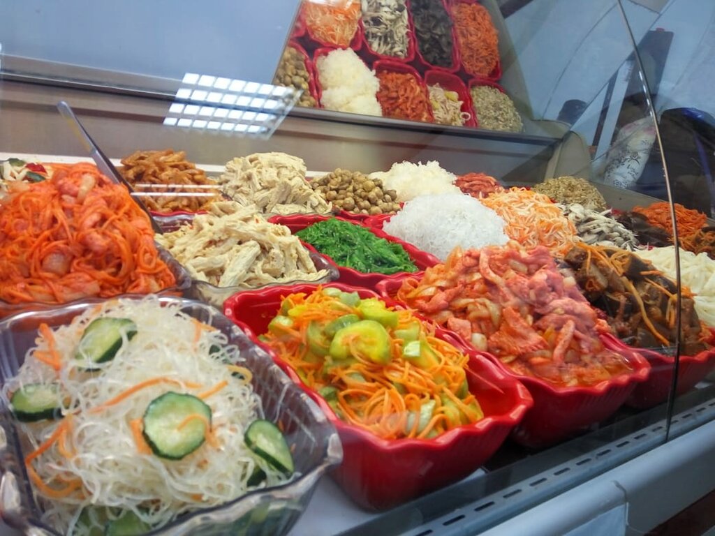 Suşi ve asya ürünleri Корейские салаты, Moskova, foto