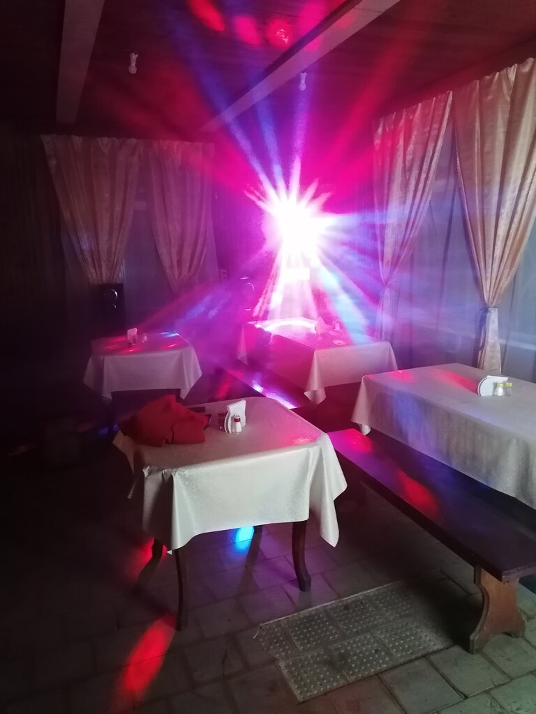 Pizzacılar Uralochka, kafe, Smolenskaya oblastı, foto