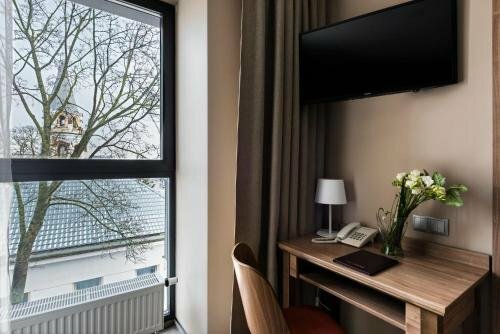 Otel Big Stone Hotell, Ukmerge, foto