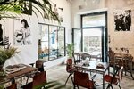 Between Us Bed and Breakfast (Warszawa, ulica Bracka, 20), otel  Masovyan Voyvodalığı'ndan