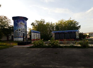 Мемориал Великой Отечественной войны (Vladimir Region, Selivanovskiy District, munitsipalnoye obrazovaniye Volosatovskoye, posyolok Novy Byt, alleya Pamyati), anıt, heykel  Vladimirskaya oblastından