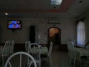 Встреча (Central Street No:32), kafe  Ust‑Katav'dan