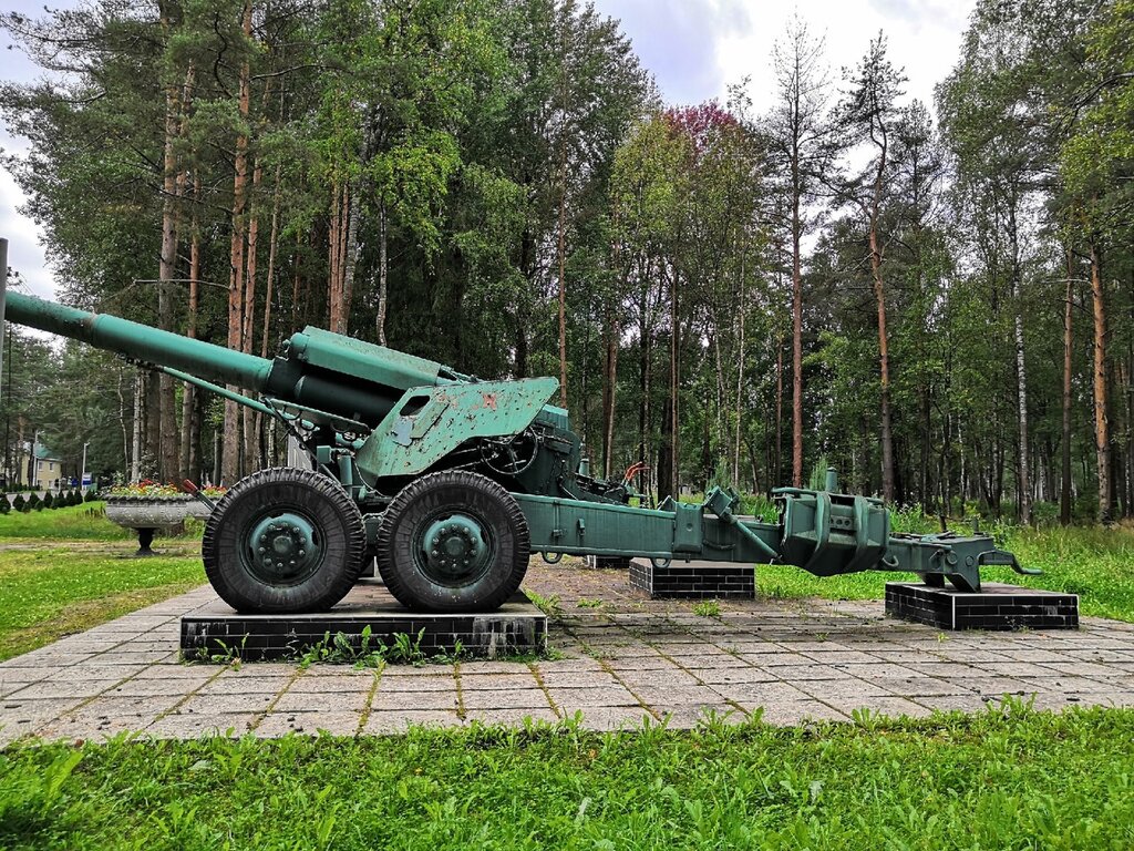 Anıt, heykel 111-му гаубичному артиллерийскому полку, Vologodskaya oblastı, foto