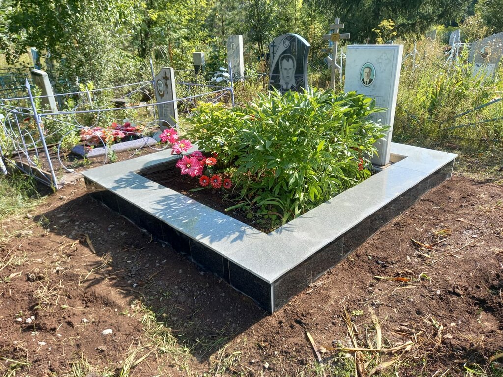 Heykel ve mezarlık taşı üreticileri Ритуальный салон, Meleuz, foto