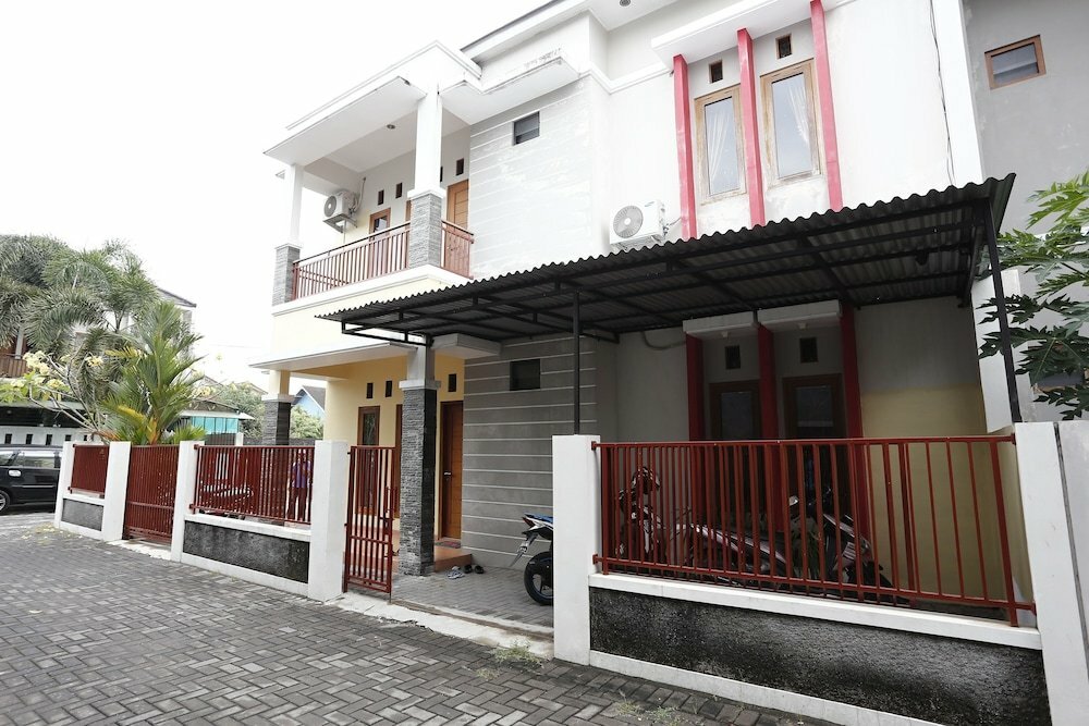Otel RedDoorz @ Jalan Damai, Dünya, foto