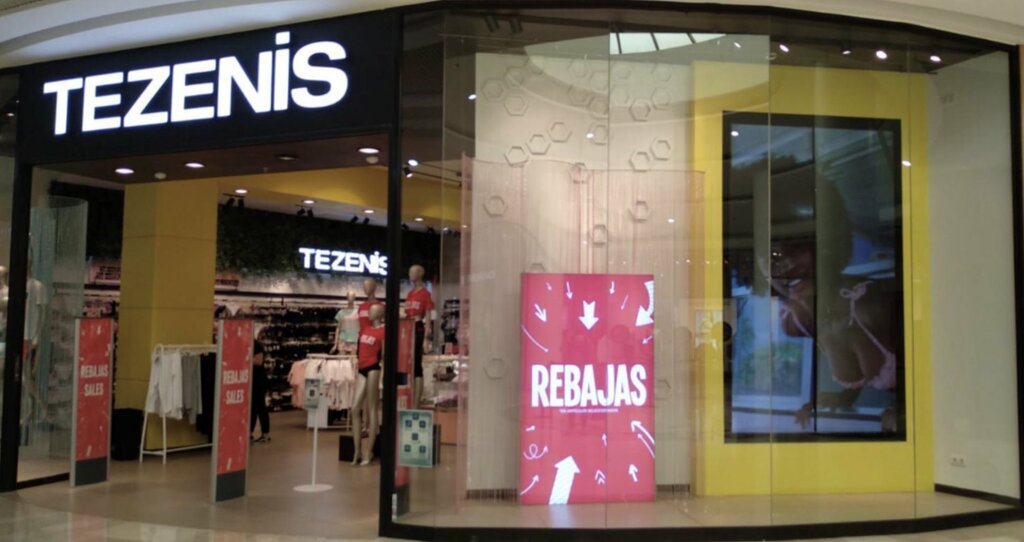 Giyim mağazası Tezenis, Pamplona, foto