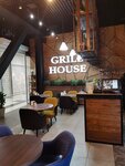 Grill House (Sovetov Street No:1), restoran  Novorossiysk'ten