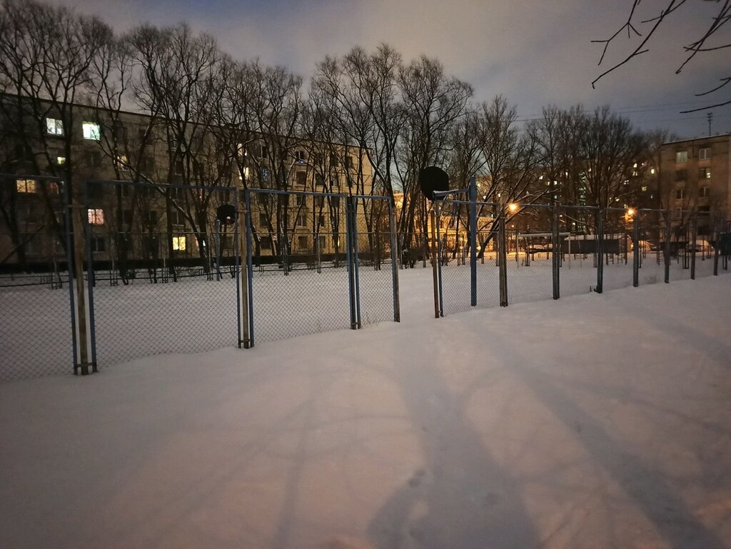 Spor alanı Спортивная площадка, Saint‑Petersburg, foto
