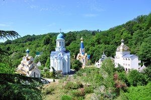 Trinity-Georgievsky Monastery (Budyonovskaya ulitsa No:26), manastır  Soçi'den