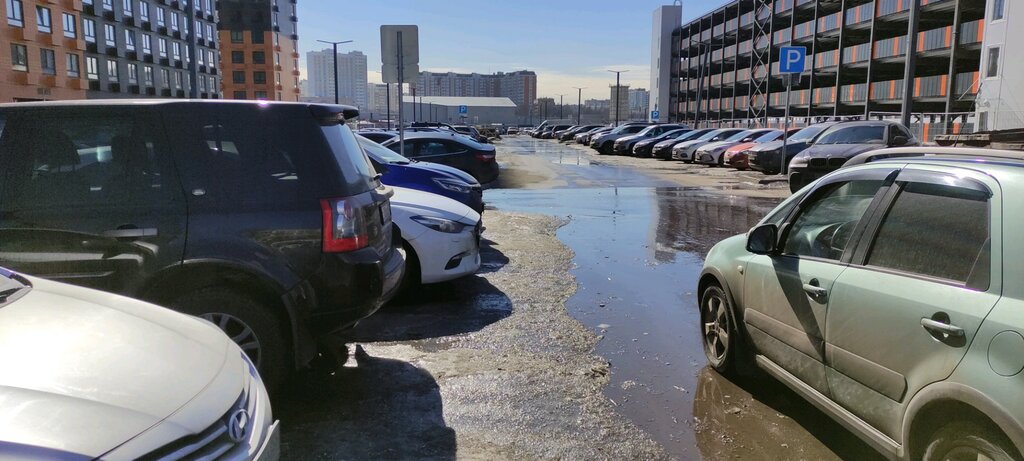 Otoparklar Parking lot, Moskova, foto