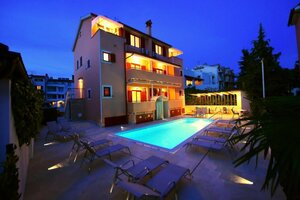 Apartments Zdjelar (Istria County, Poreč, grad Poreč), otel  Poreč'ten