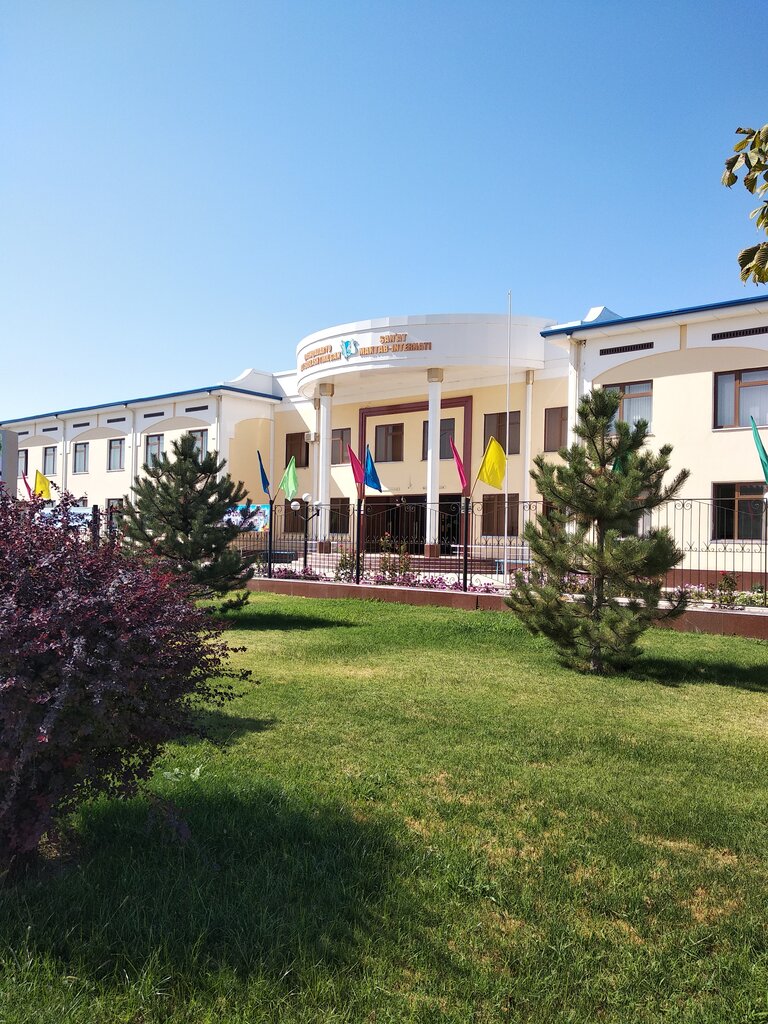 Yatılı okul Specialized Boarding School of Arts of Kashkadarya Region, Şehrisebz, foto
