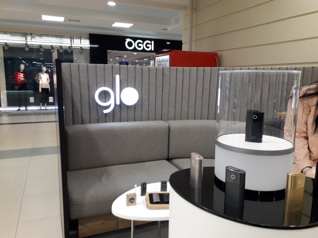 Tütün, sigara mağazaları O: space, Saint‑Petersburg, foto