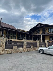 Не Горюй (Kosta Avenue No:3А, Vladikavkaz), restoran  Vladikavkaz'dan