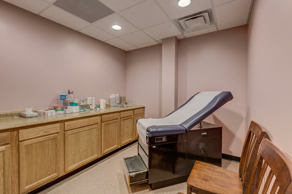 Özel muayenehaneler CareFirst Urgent Care - Beechmont, Ohio Eyaleti, foto