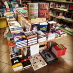 Libreria Fuori Porta (Tuscany, Lucca, Via Dante Alighieri), kırtasiyeler