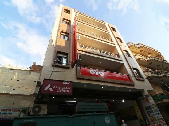 Otel Oyo Flagship 39600 Sathguru Residency, Delhi, foto
