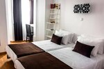 Anjo Azul (Rua Luz Soriano No:75), otel  Lizbon'dan