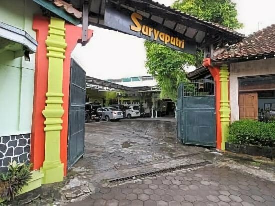 Otel RedDoorz Plus Syariah near Lempuyangan Station 3, Yogyakarta, foto