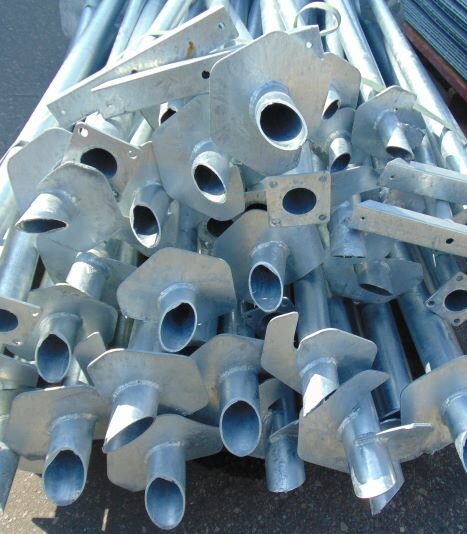 Yapı mağazası 8008.by Ground screws, Minsk, foto