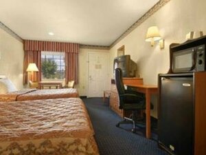 Days Inn by Wyndham Nacogdoches/SFA University/Downtown (Texas, Nacogdoches County, North St, 2724), otel  Nacogdoches'ten