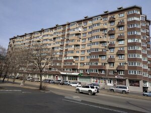 Cherry (ulitsa Sergeya Ushakova No:20, Ussuriysk), kuaförler  Ussuriysk'ten