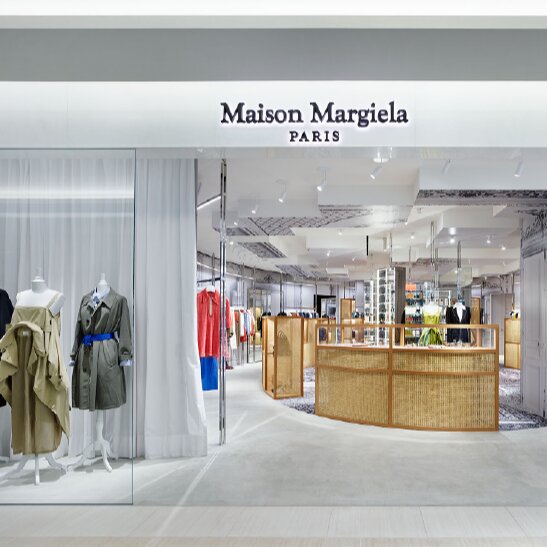 Giyim mağazası Maison Margiela Tokyo Ginza Six, Tokyo, foto
