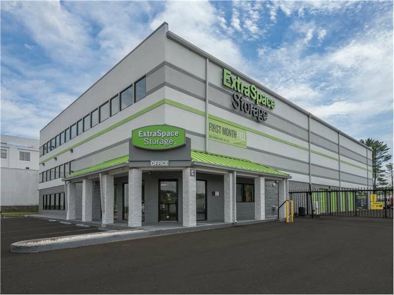 Karavan Extra Space Storage, Stamford, foto