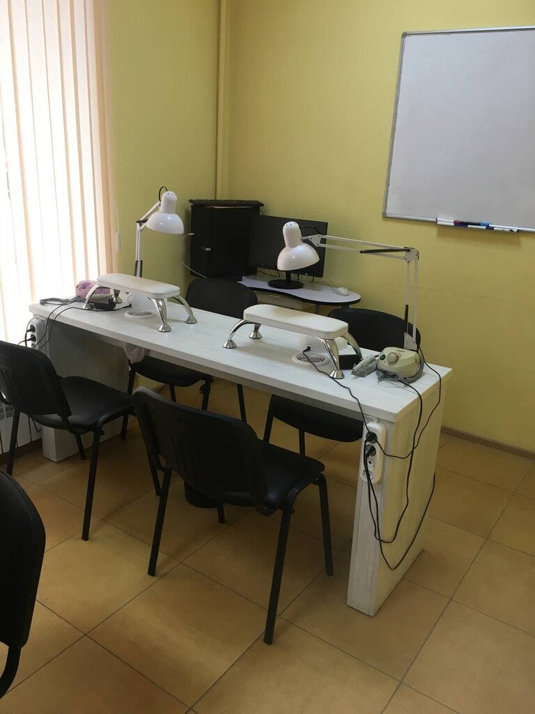 Kuaför meslek eğitimi Nogtevoj Servis, Belgorod, foto