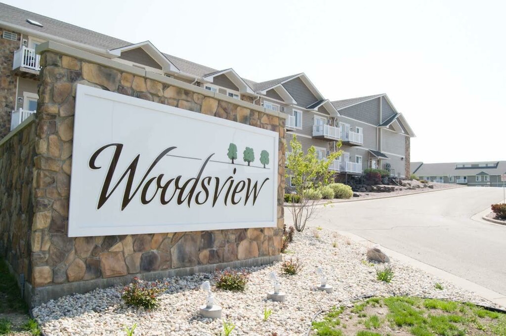 Emlak ofisi Woodsview Apartments, Janesville, foto