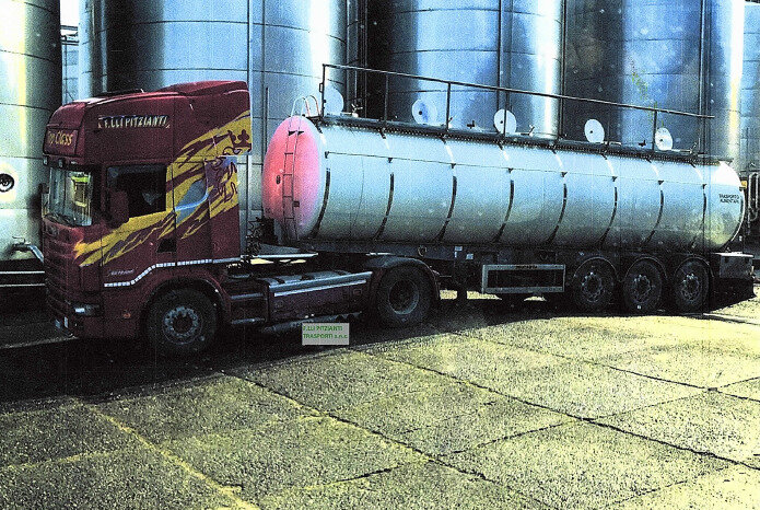 Çekici hizmeti F. lli Pitzianti Trasporti, Sardunya, foto