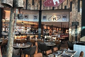 Hippopotamus (Île-de-France, Hauts-de-Seine, Puteaux, Le Parvis, 15), restoran